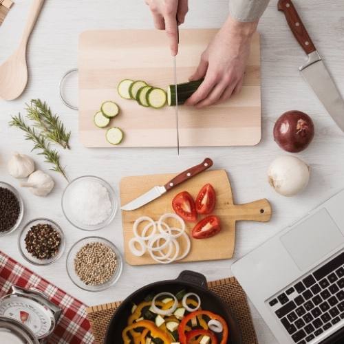 Cooking Well with Friends | Courses | AgriLife Learn